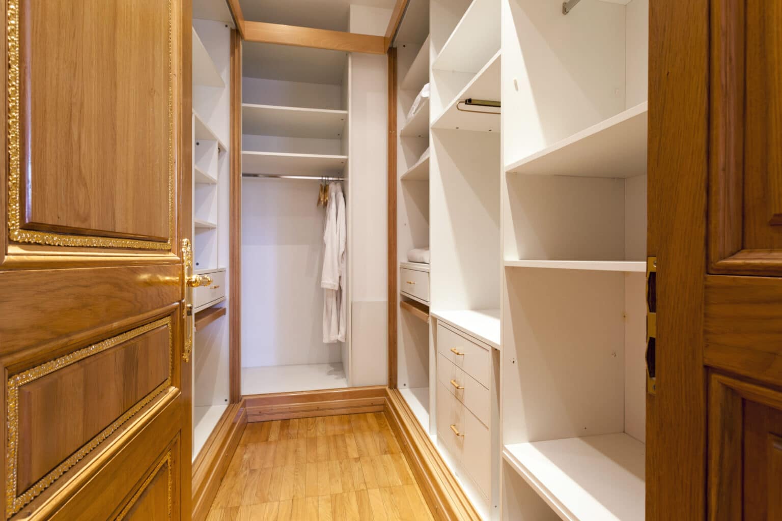 Kleine dressing ontwerpen: Tips smalle dressingroom